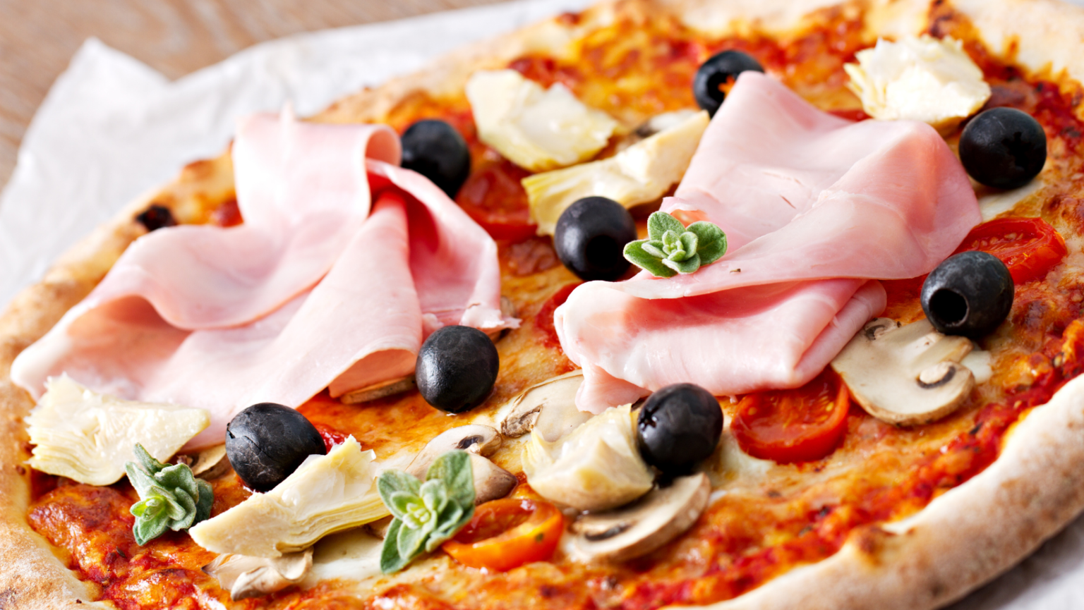 10 Best Pizza in Italy - Most Famous Types of Italian Pizza | IB