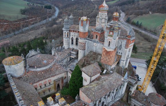 20 Most Beautiful Castles in Italy - Medieval Castles in Italy to Visit