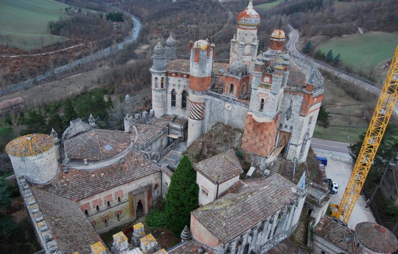 20 Most Beautiful Castles in Italy - Medieval Castles in Italy to Visit