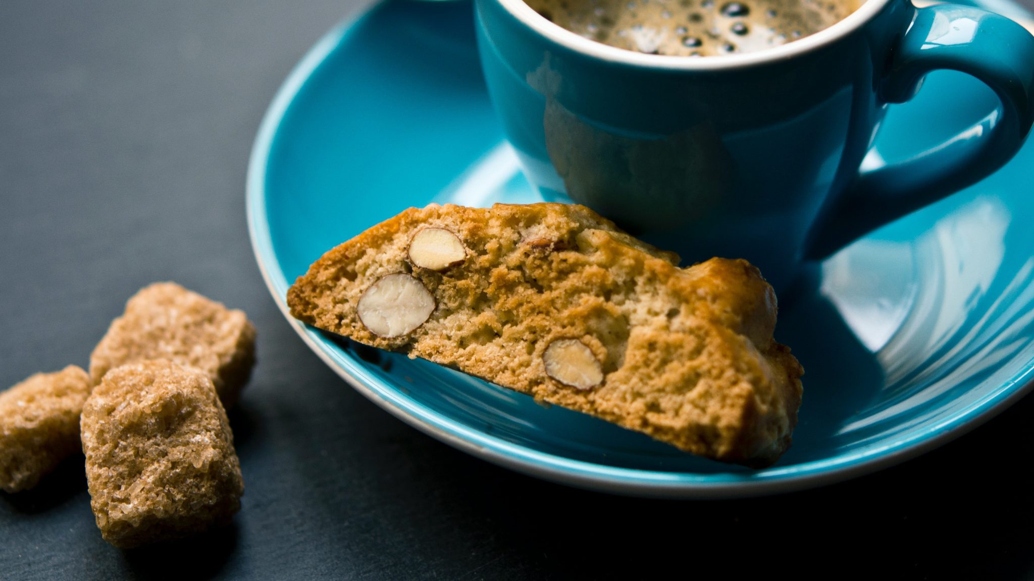 10 Best Italian Pastries to Try - List of the Top Pastries in Italy