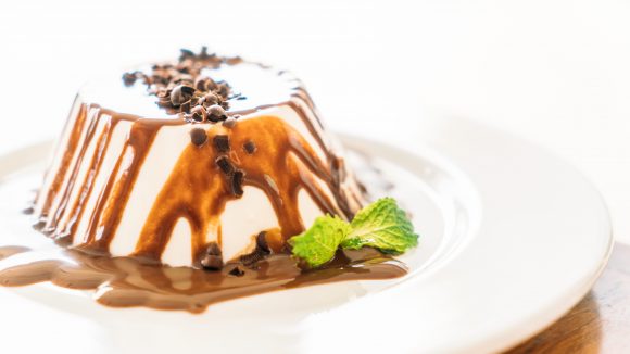 10 Best Italian Pastries to Try - List of the Top Pastries in Italy