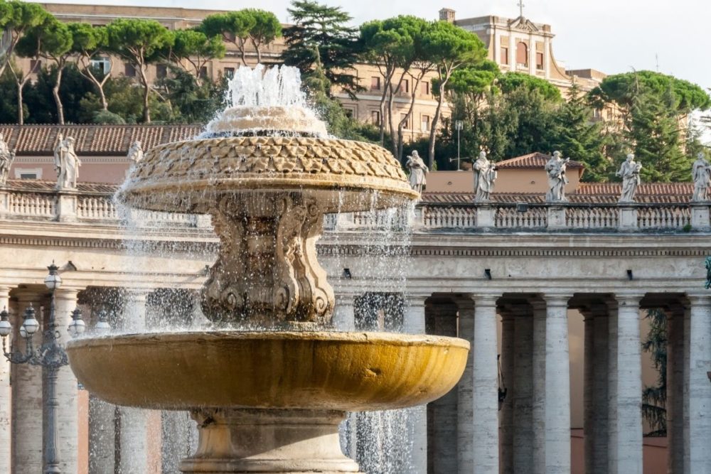 15 Most Beautiful Fountains in Rome Italy - Roman Fountains | IB