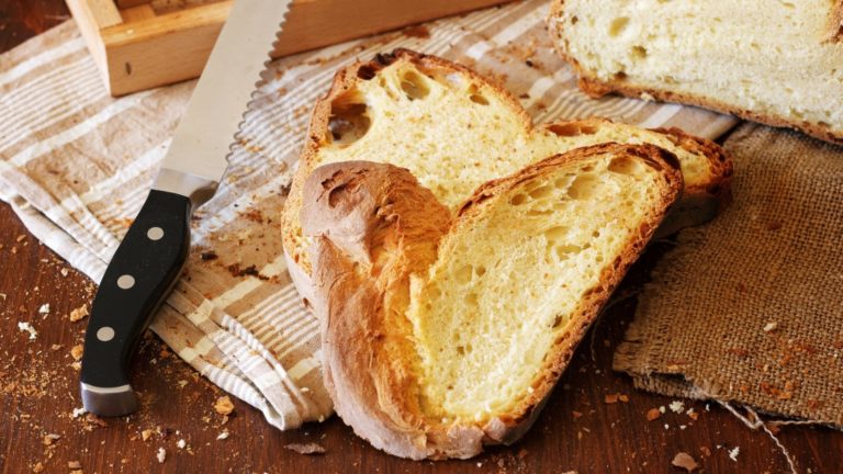 10 Best Dishes and Pastries To Try in Apulia Italy - Puglia Food