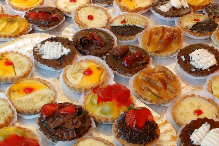 25 Best Italian Desserts - Traditional Italian Desserts Names | IB