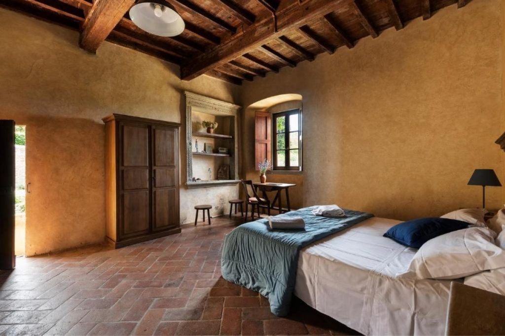 10 Best Hostels in Florence Italy - Florence Hostel Private Room