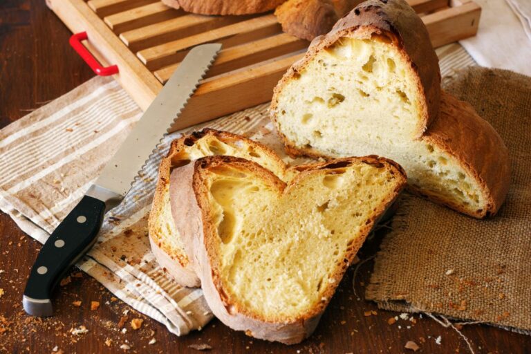 15 Best Types of Italian Bread - Top Italian Bread Types | Italy Best