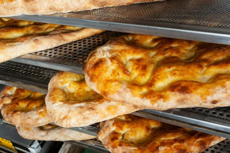 15 Best Types of Italian Bread - Top Italian Bread Types | Italy Best